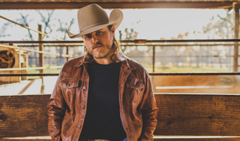 Country Music, Classic Rock, Bull Riding, Dining - Billy Bob's Texas